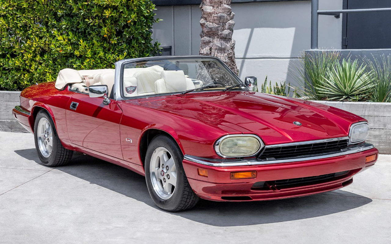 Jaguar XJ-S Convertible essential owner's guide - Prestige ...