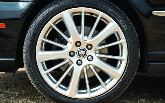 Jaguar X-Type model guide - Prestige & Performance Car